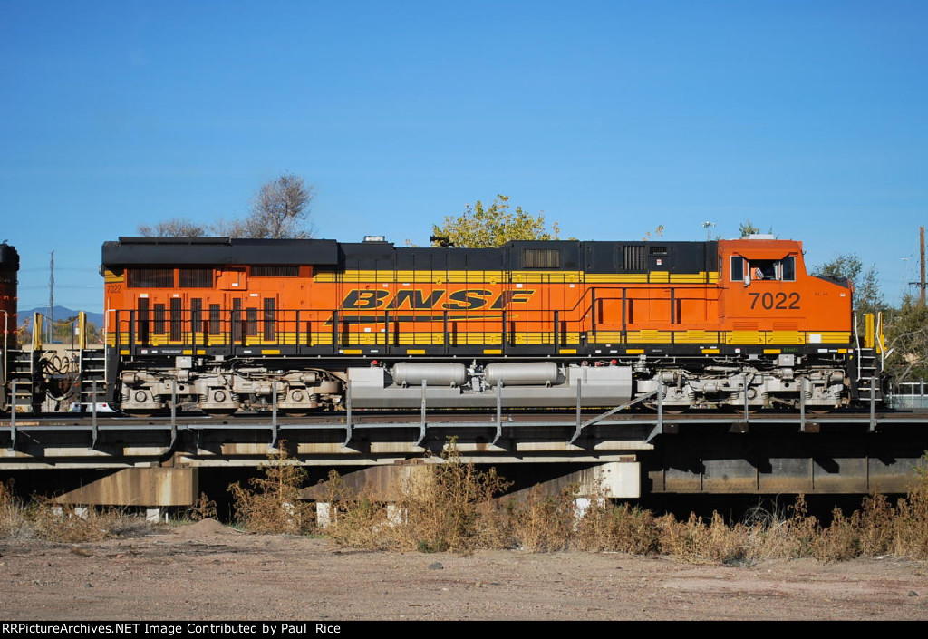 BNSF 7022